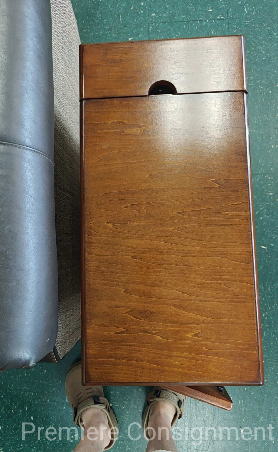 "Butler" Accent Table...by Powell – Premiere Consignment